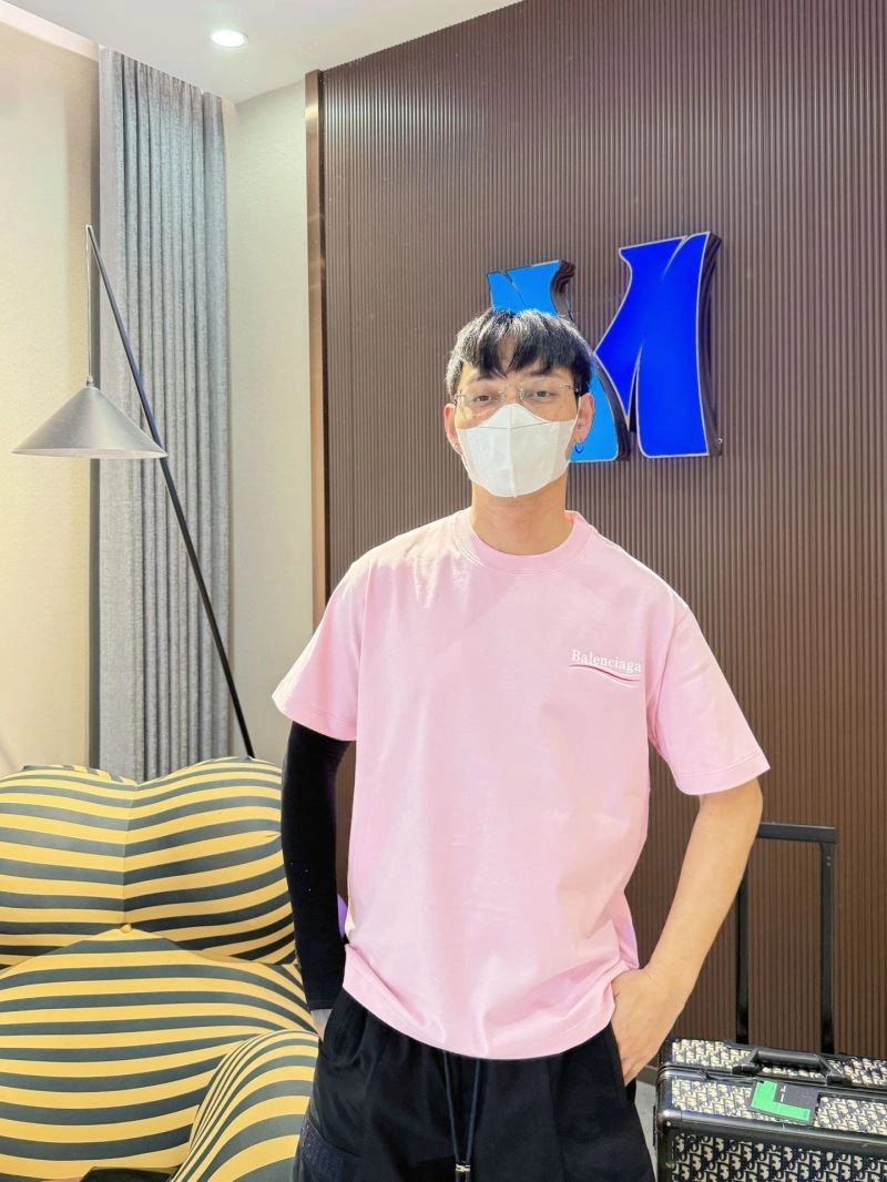 Inexpensive Balenciaga T-Shirts