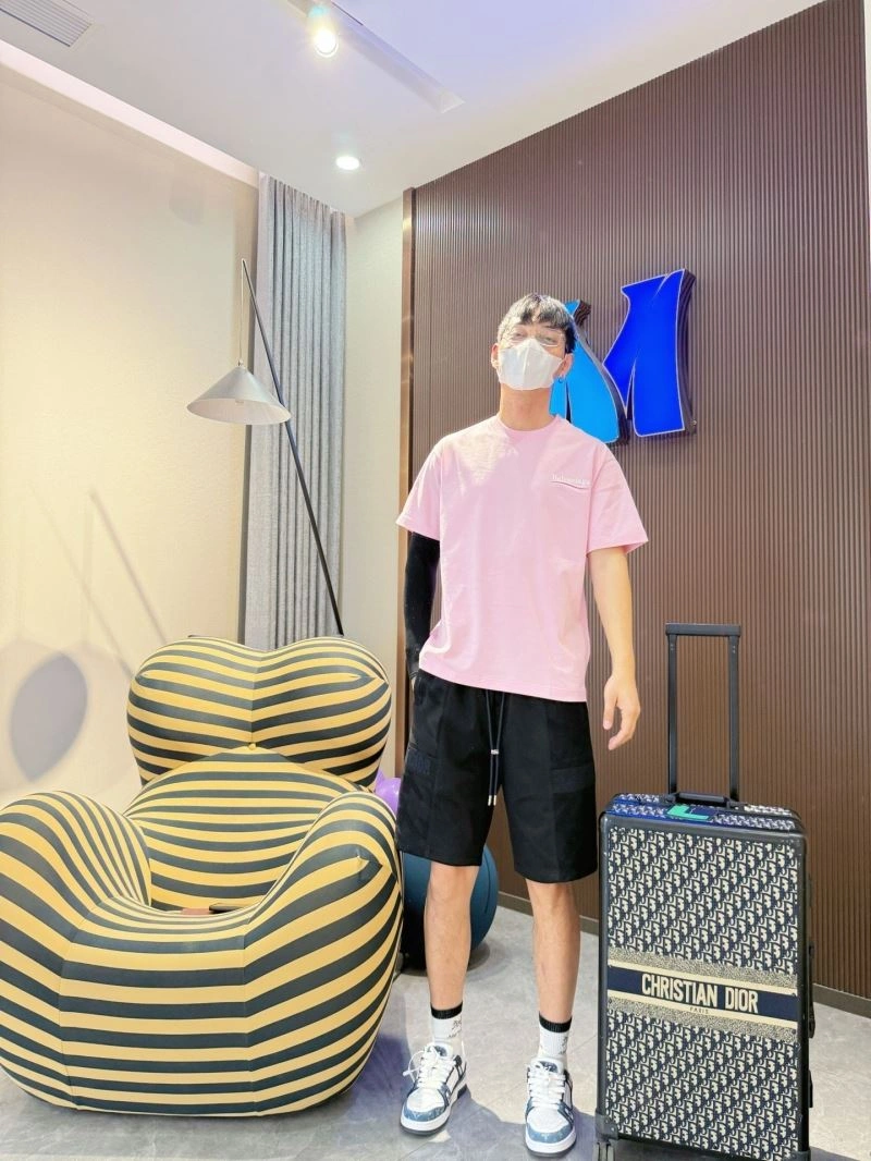 Inexpensive Balenciaga T-Shirts