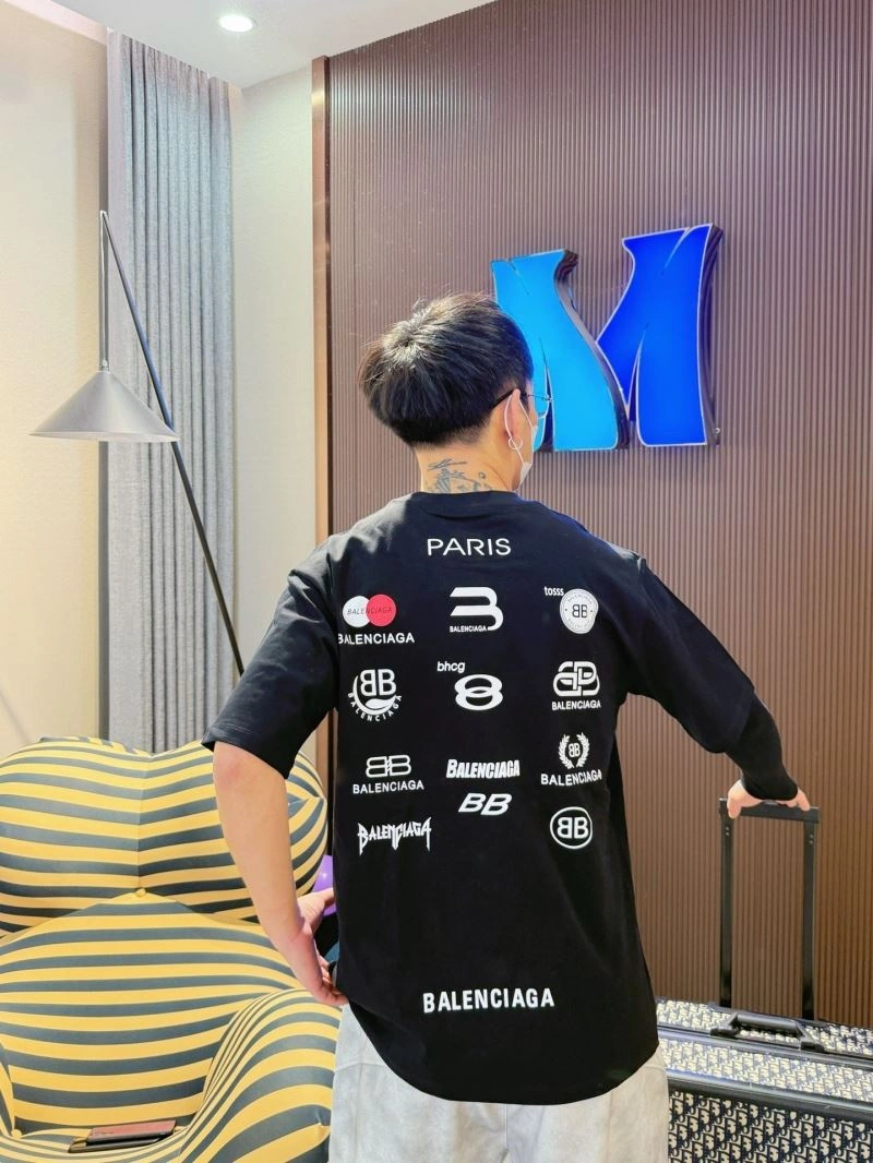 Bargain Balenciaga T-Shirts