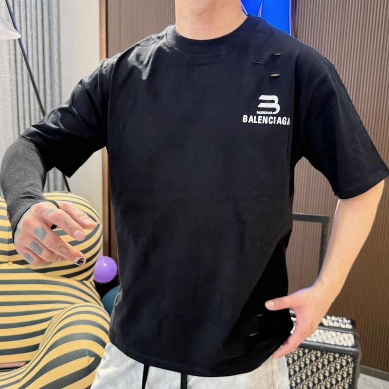 Bargain Balenciaga T-Shirts