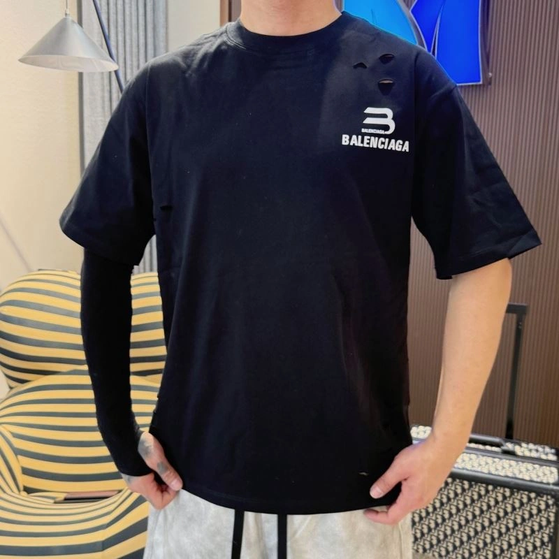 Bargain Balenciaga T-Shirts