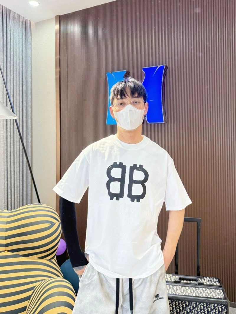Balenciaga T-Shirts