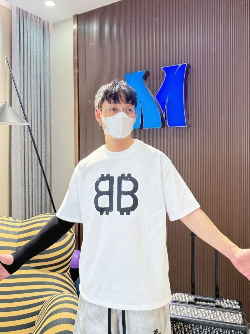 Economical Balenciaga T-Shirts
