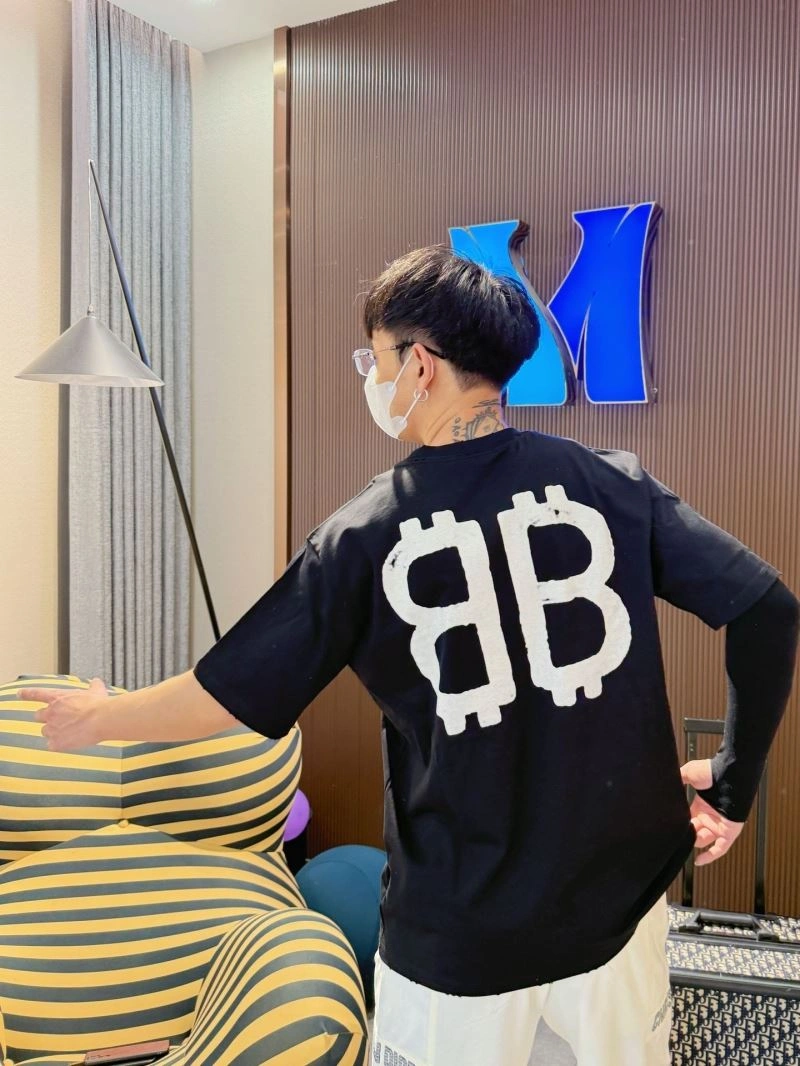 Top mirror Balenciaga T-Shirts