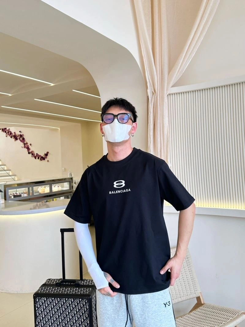 High accuracy Balenciaga T-Shirts