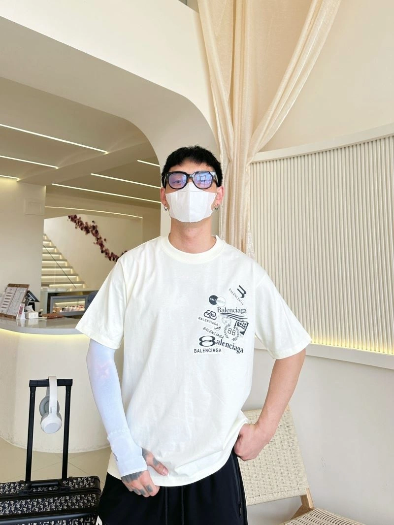 Balenciaga T-Shirts