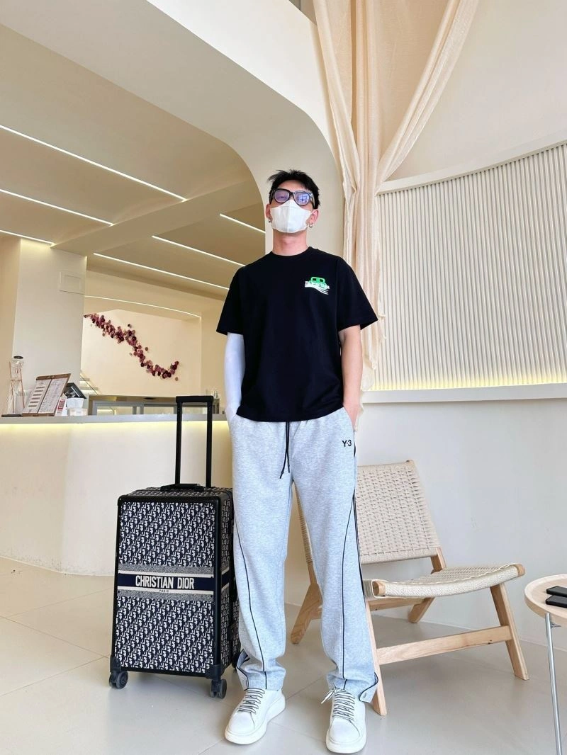 Low-cost Balenciaga T-Shirts