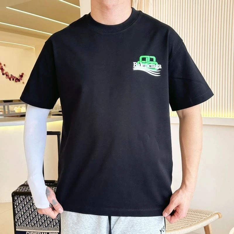 Low-cost Balenciaga T-Shirts