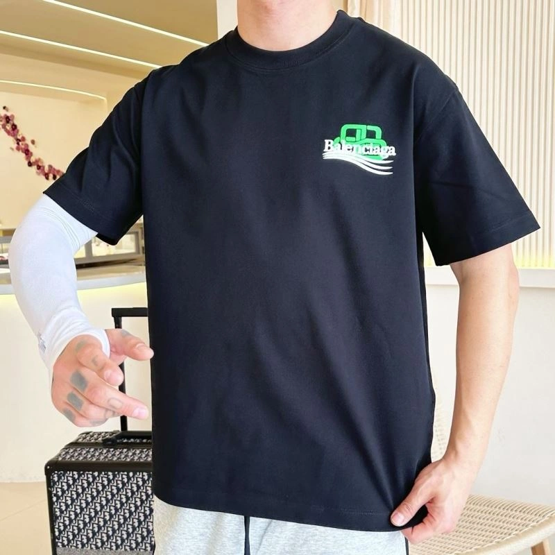 Low-cost Balenciaga T-Shirts