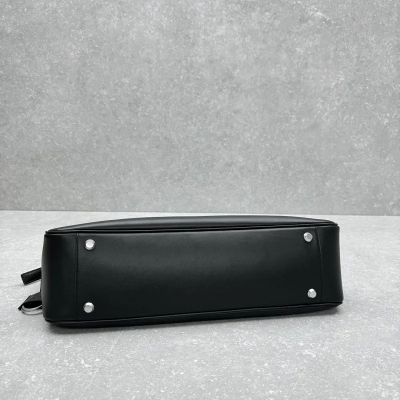 Accurate model Balenciaga Top Handle Bags