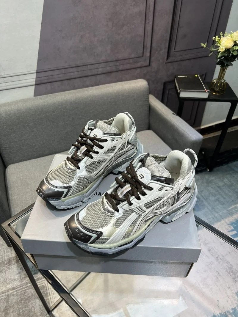 Bargain Balenciaga Track Shoes