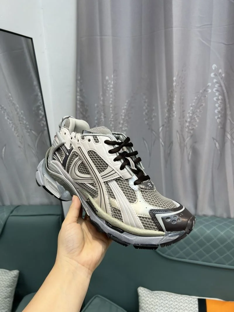 Bargain Balenciaga Track Shoes