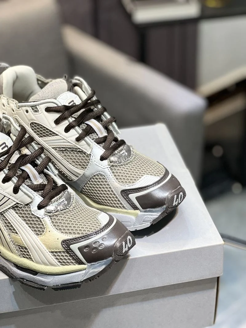Bargain Balenciaga Track Shoes
