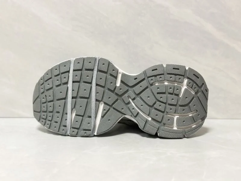 Inexpensive Balenciaga Track Shoes