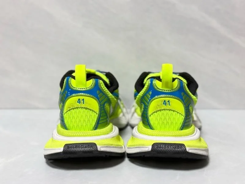 Accurate model Balenciaga Track Shoes