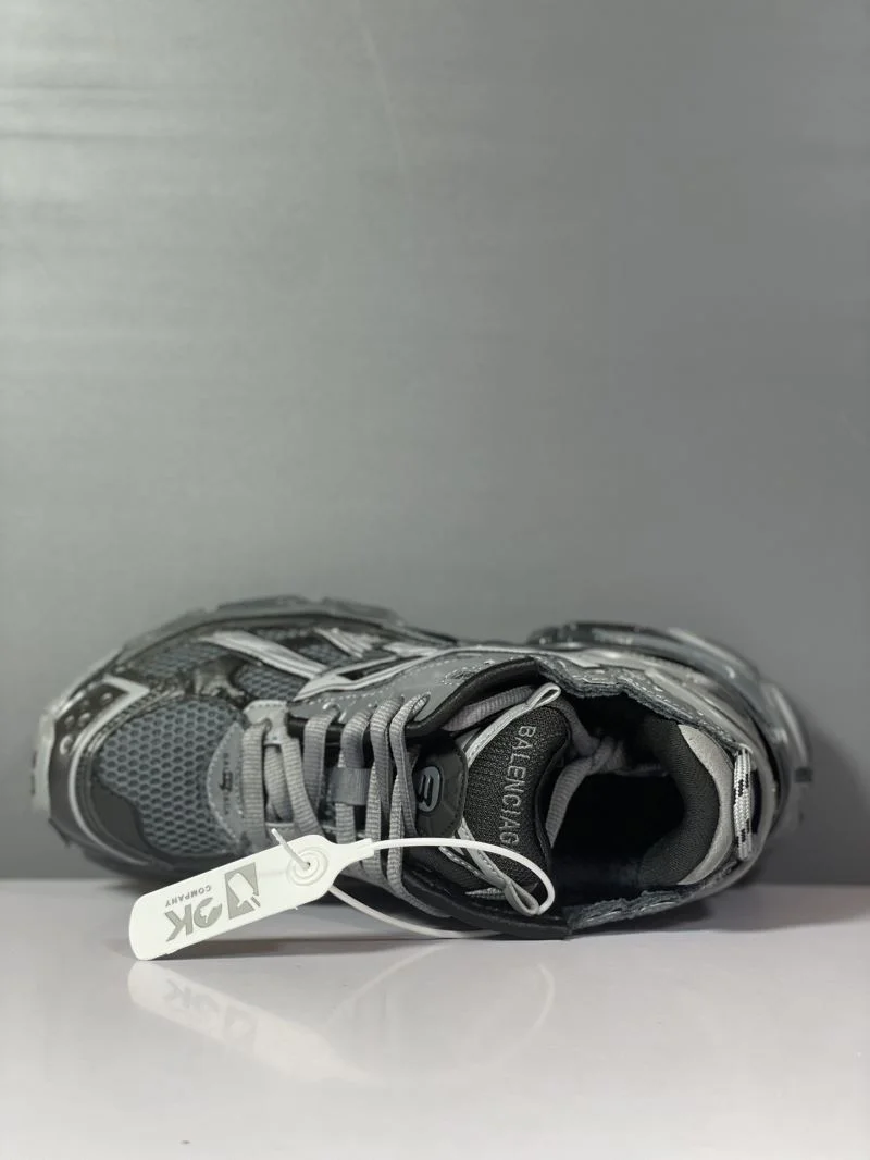 Accurate model Balenciaga Track Shoes