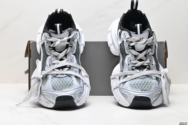 Bargain Balenciaga Track Shoes