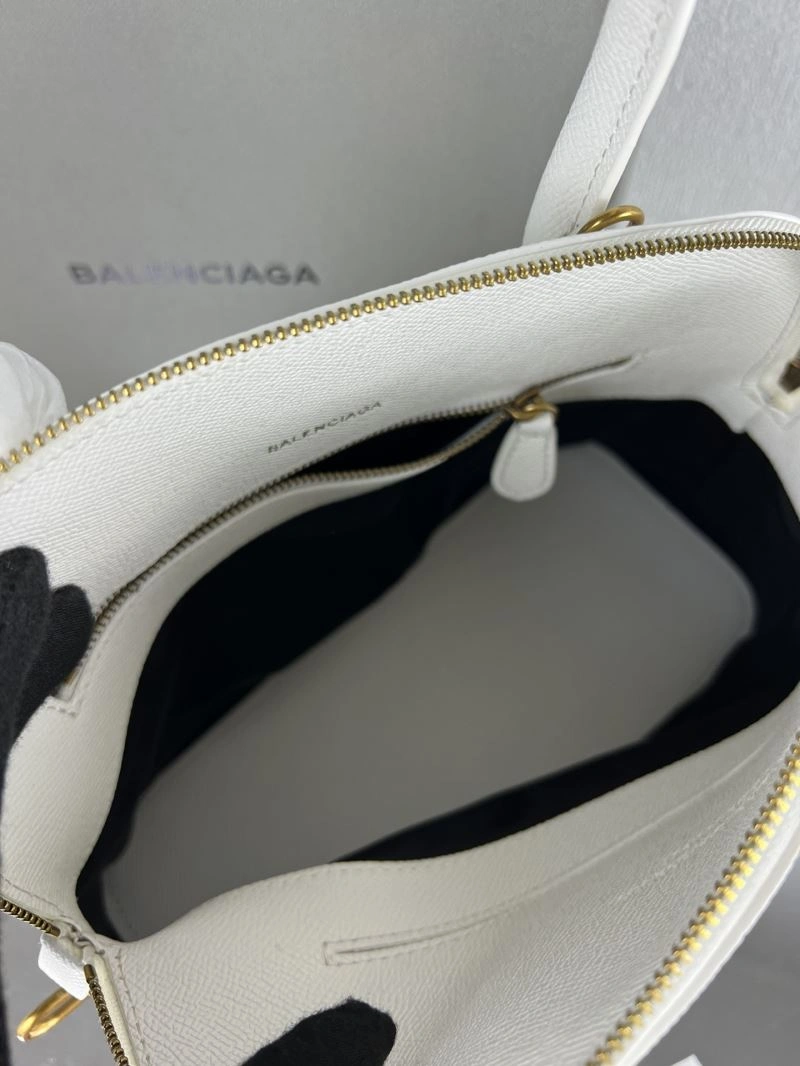 Brand-original Balenciaga Trendsetter Oversized Shell Bag - Limited Edition S