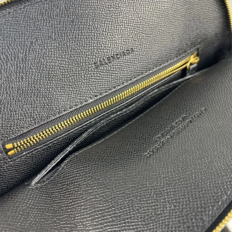 Inexpensive Balenciaga Unique Shell Bag - Autumn Winter Collection