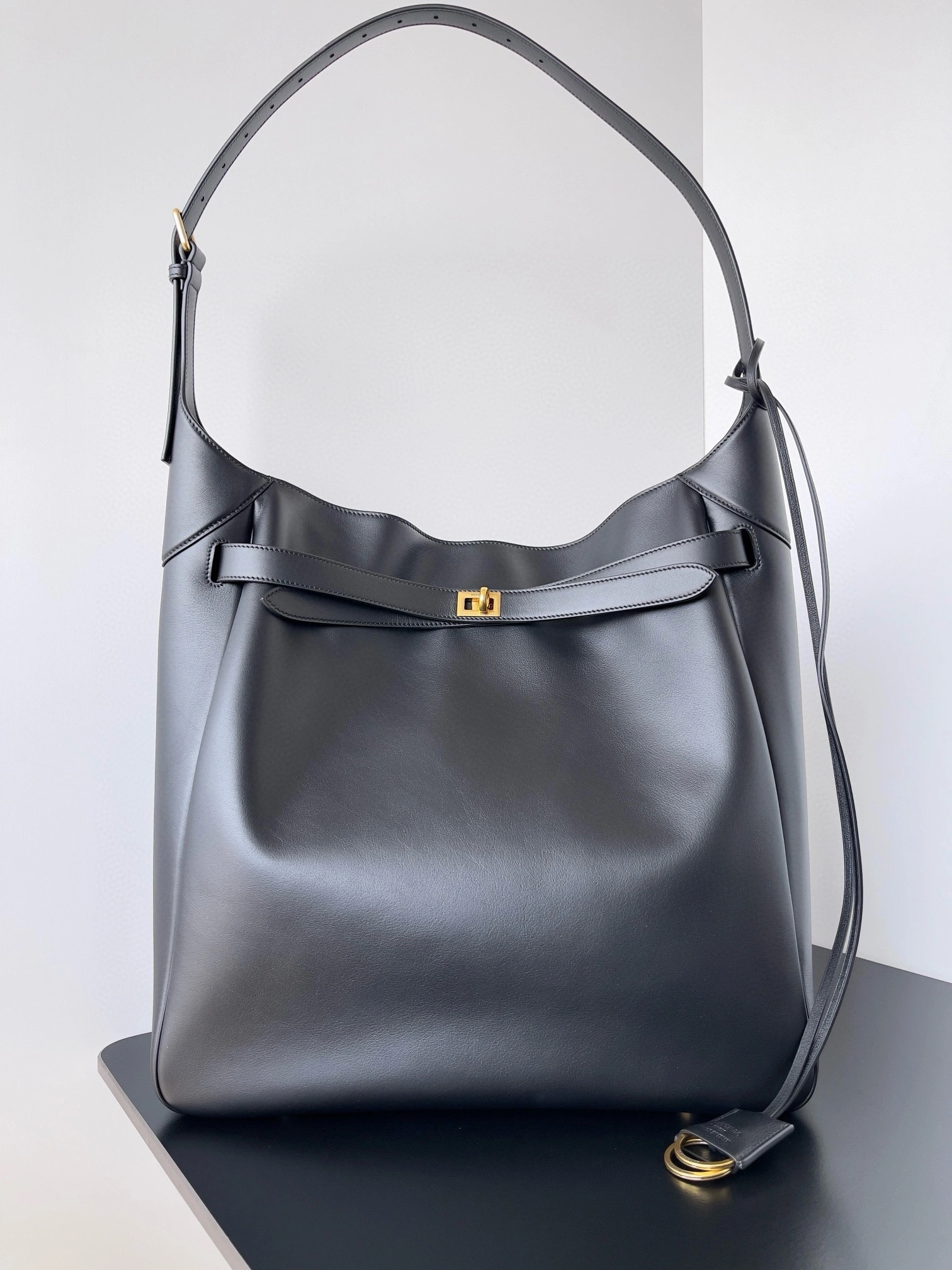 Balenciaga Urban Chic Adjustable Air Hobo Bag - Winter 2024