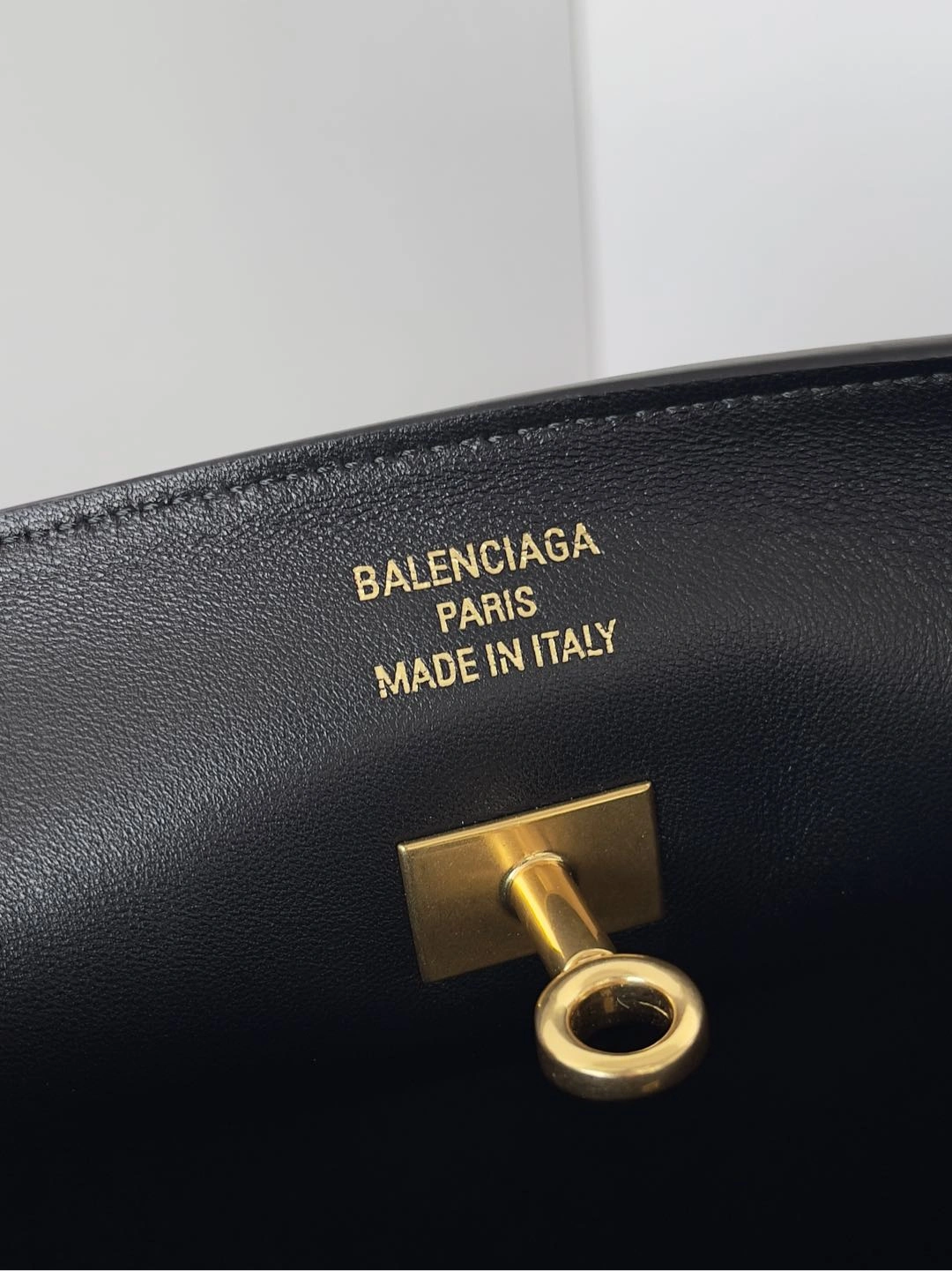 Legit Balenciaga Urban Chic Air Series Adjustable Shoulder Bag