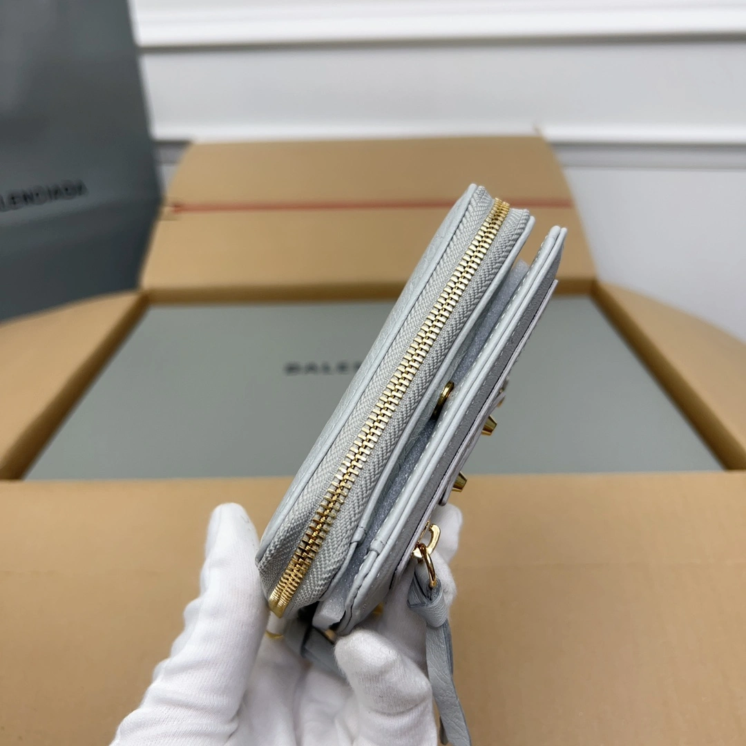 Budget-friendly Balenciaga Vintage Cracked Leather Compact Card Holder