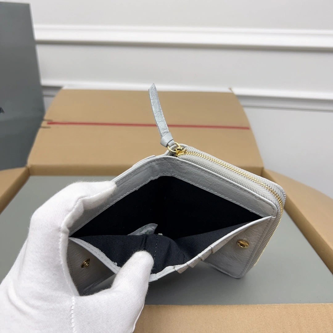 Budget-friendly Balenciaga Vintage Cracked Leather Compact Card Holder