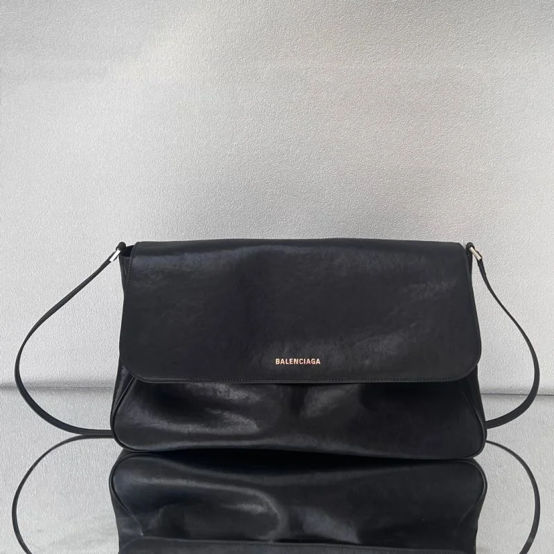 Balenciaga Vintage Grungy Leather Everyday Bag - Model 1115