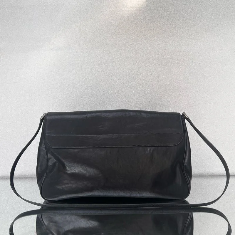 Precise copy Balenciaga Vintage Grungy Leather Everyday Bag - Model 1115