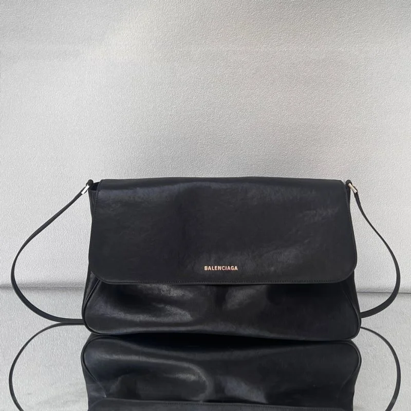Precise copy Balenciaga Vintage Grungy Leather Everyday Bag - Model 1115