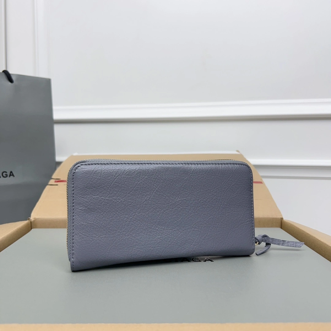 Reasonably priced Balenciaga Vintage Heart Smiley Leather Motorcycle Wallet