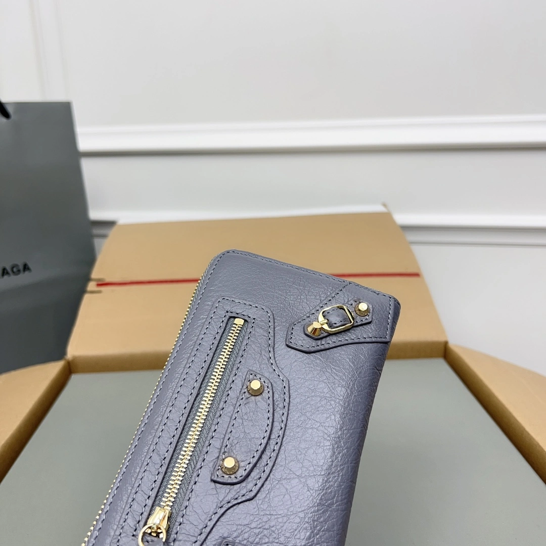 Reasonably priced Balenciaga Vintage Heart Smiley Leather Motorcycle Wallet