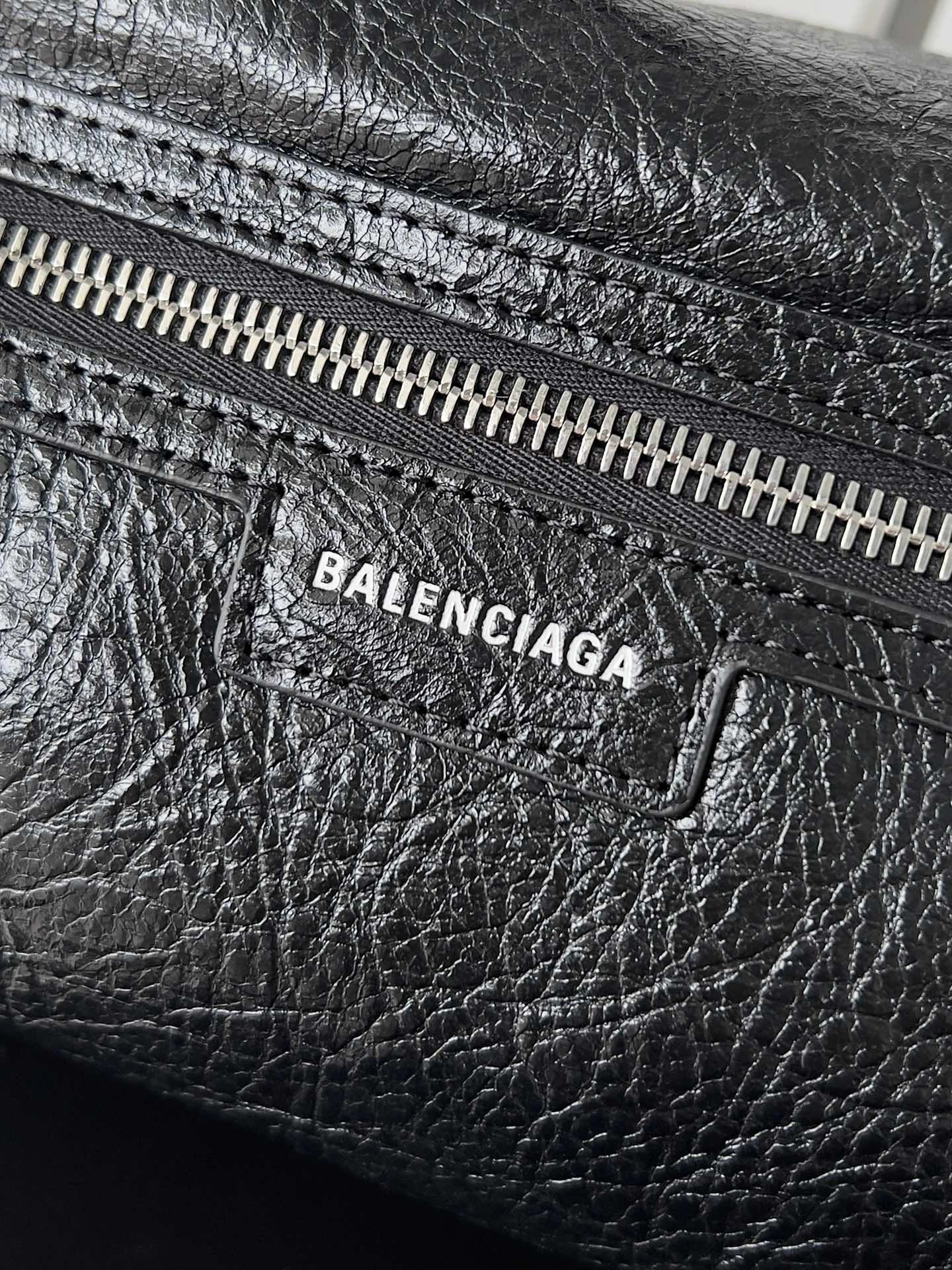 Low-cost Balenciaga Vintage Workwear Sheepskin Punk Motorcycle Tote Bag