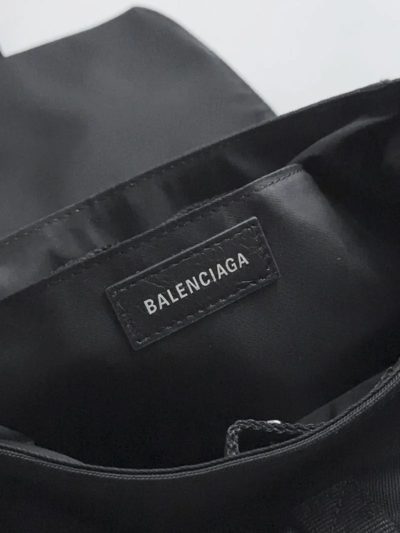 Brand-authenticated Balenciaga Waterproof Nylon Army Black Messenger Bag
