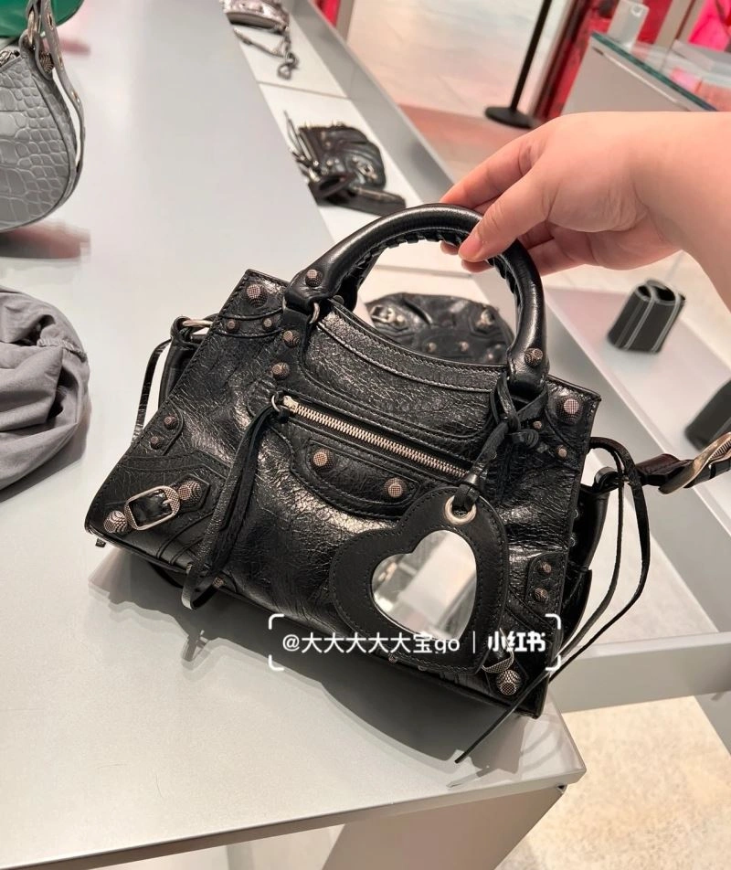 1:1 copy Balenciaga XS Le Cagole Neo City Handbag - Black Diamond Hardware
