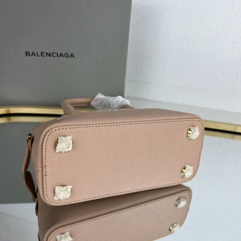Accurate model Balenciaga XXS Oversized Letter Shell Bag - Mini Fashion Statement
