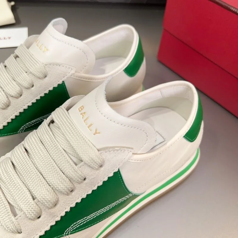 Top mirror Bally Shoes
