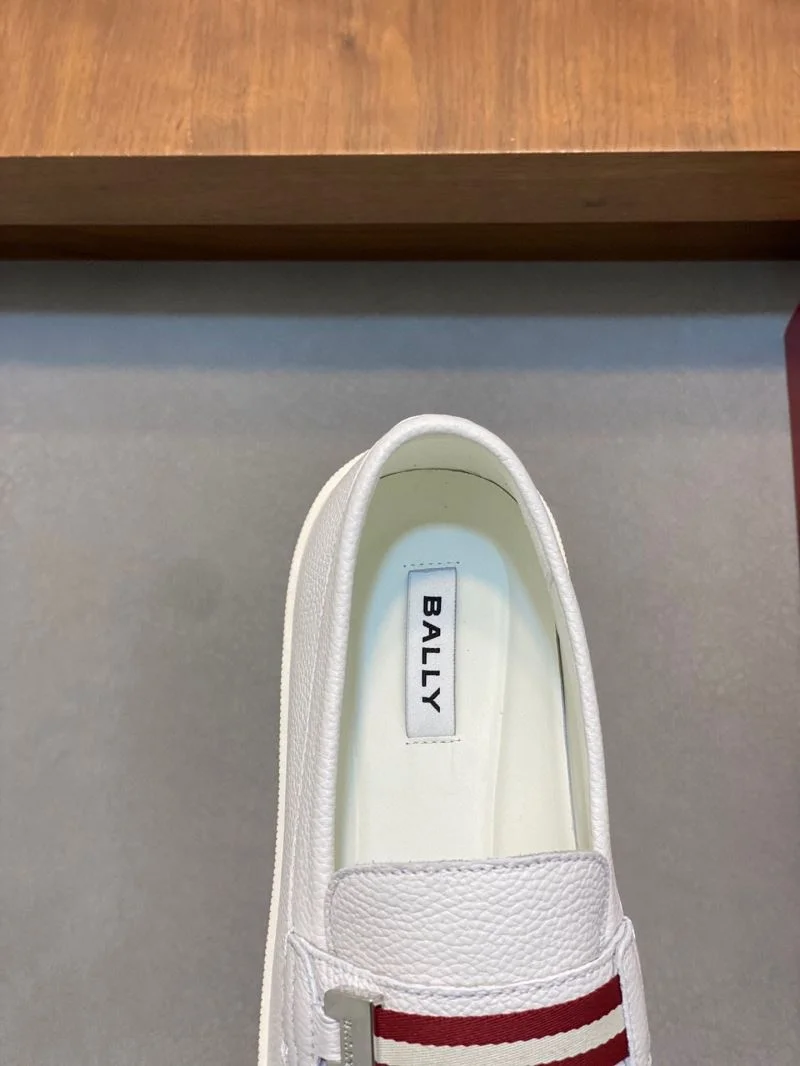 Top mirror Bally Shoes