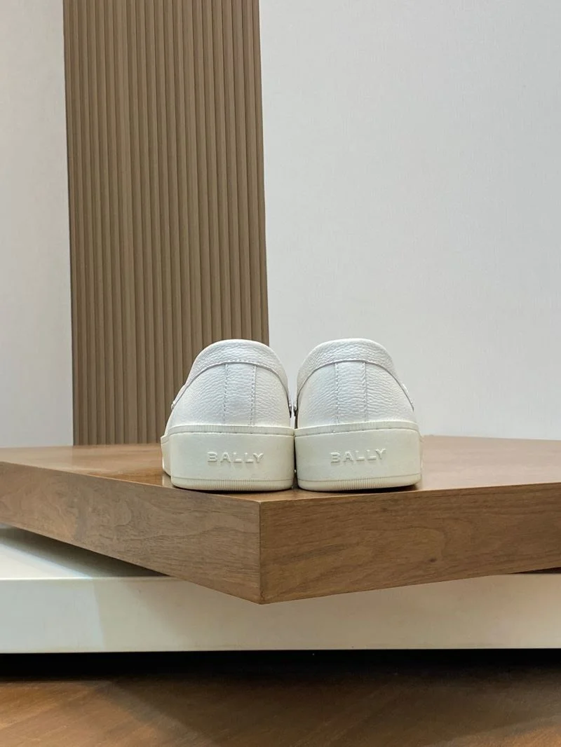 Top mirror Bally Shoes