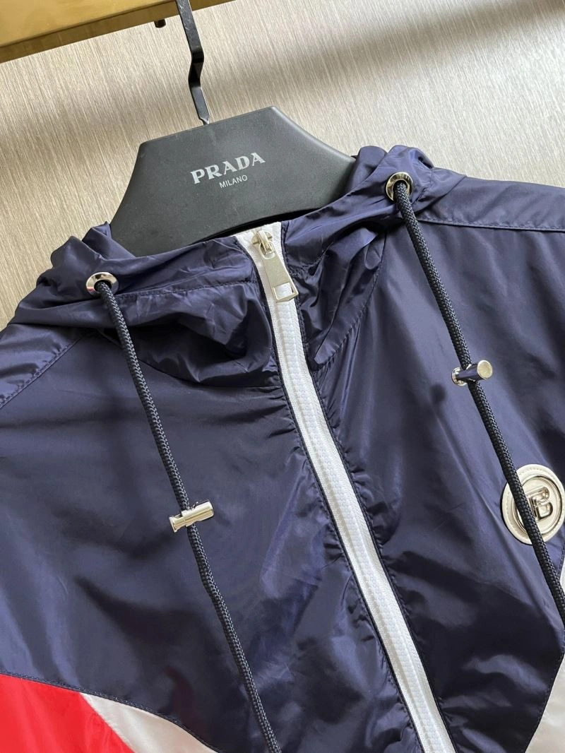 Top match Balmain Outwear