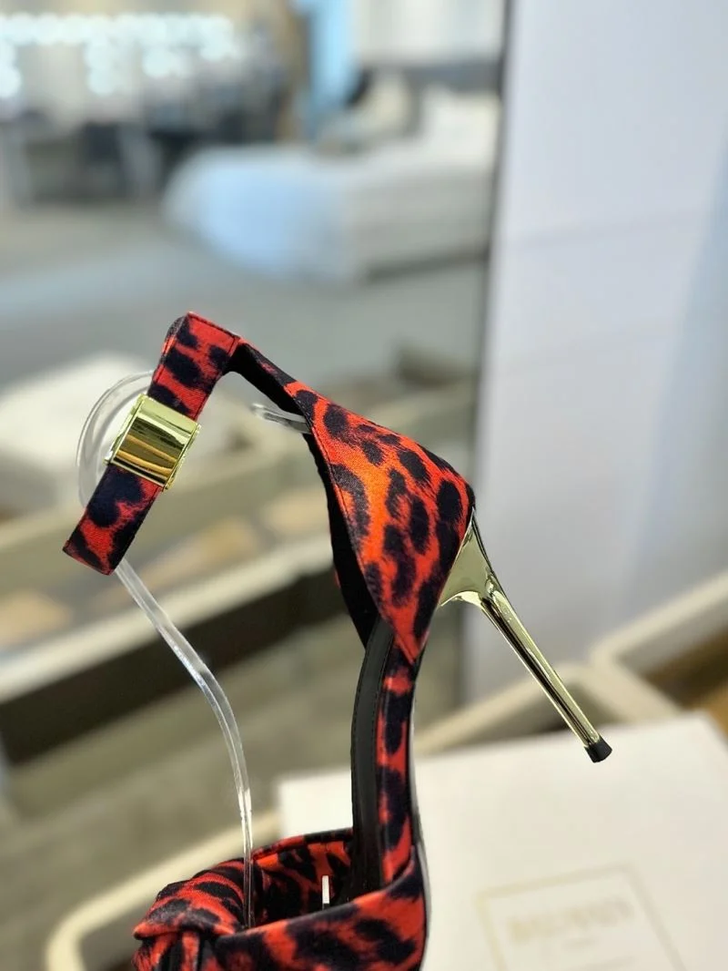 Accurate model Balmain Sandals