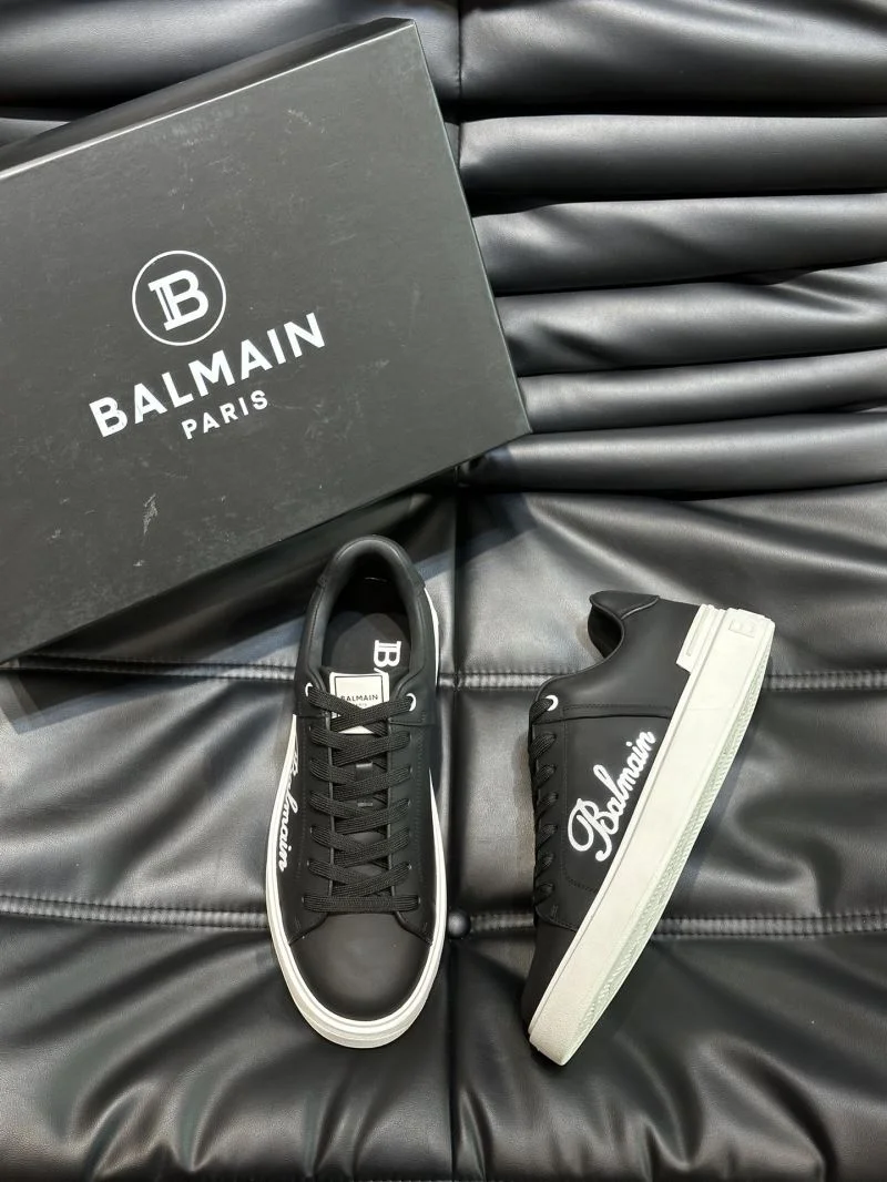 Accurate model Balmain Shoes