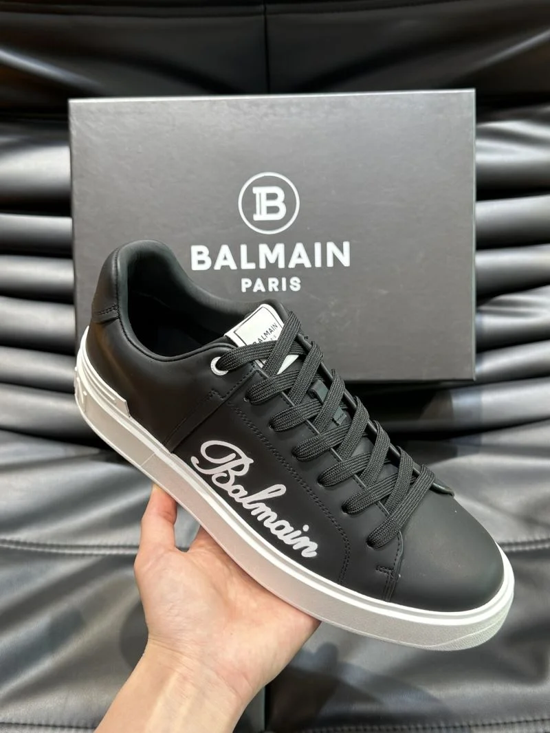 Accurate model Balmain Shoes