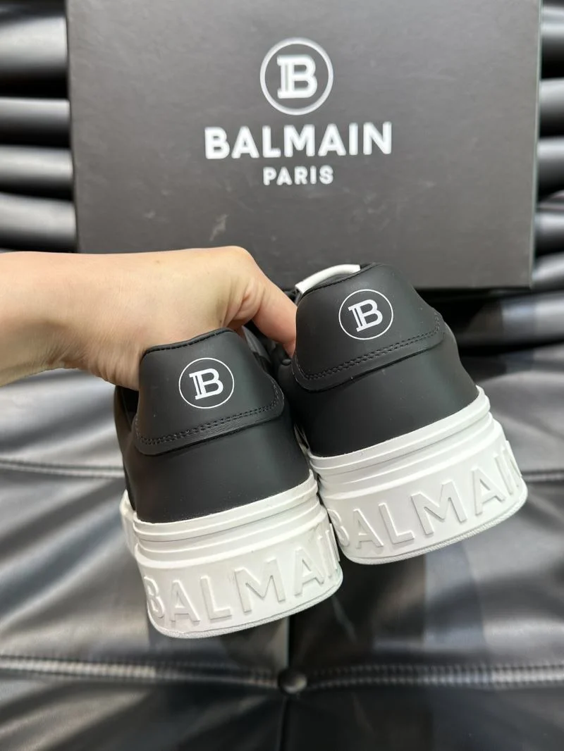 Accurate model Balmain Shoes