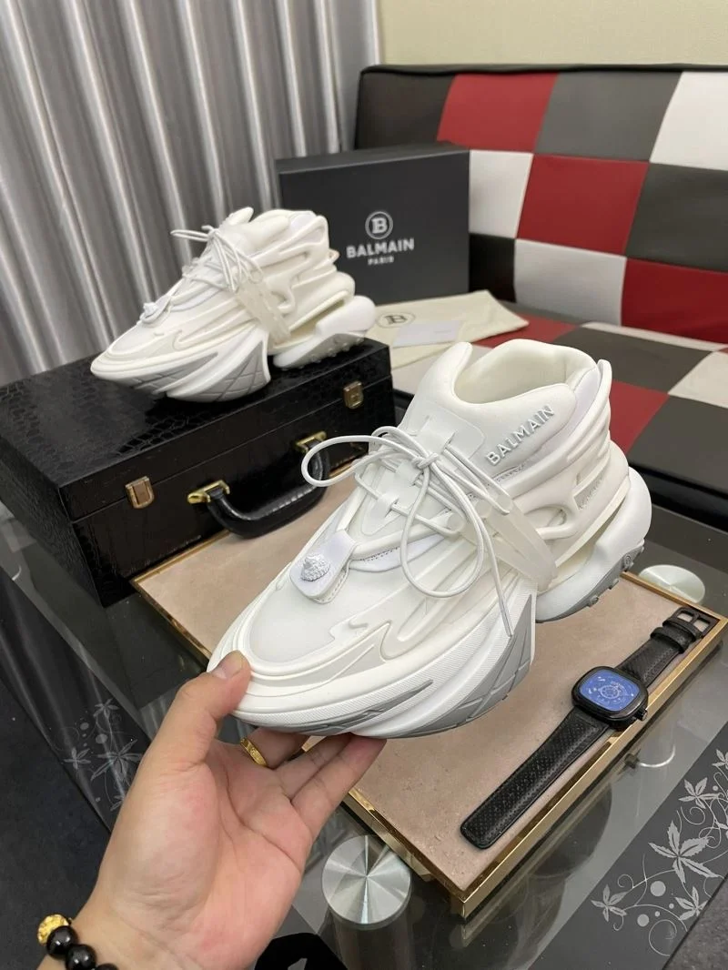 Accurate model Balmain Shoes