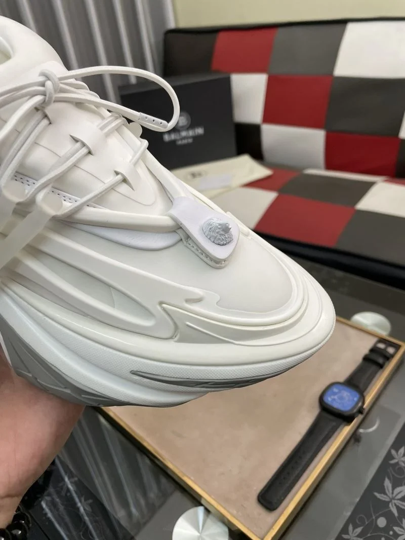 Accurate model Balmain Shoes