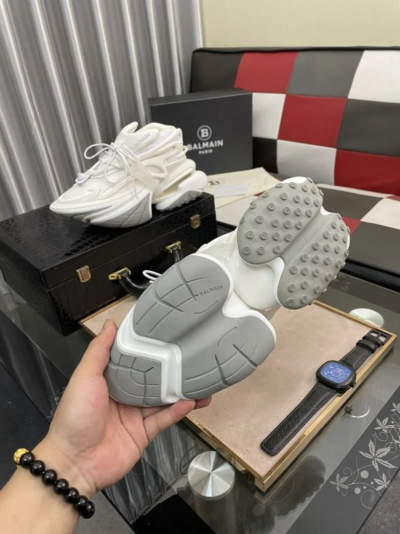 Accurate model Balmain Shoes