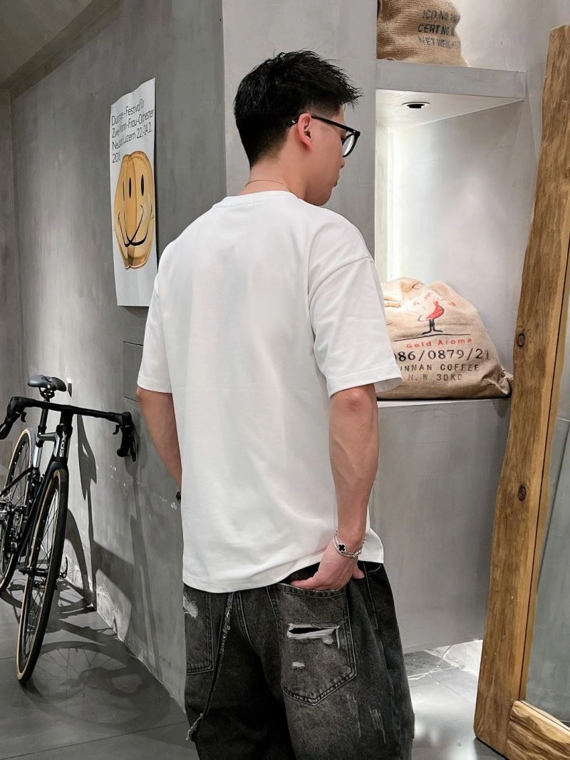 Indistinguishable Balmain T-Shirts