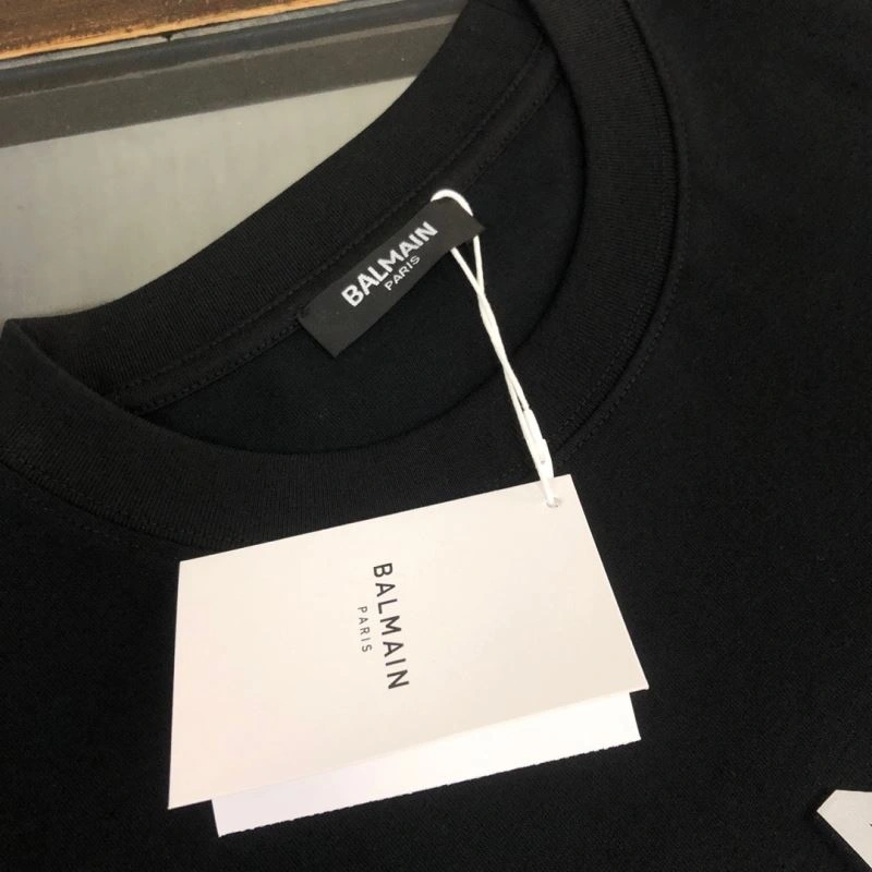 Indistinguishable Balmain T-Shirts
