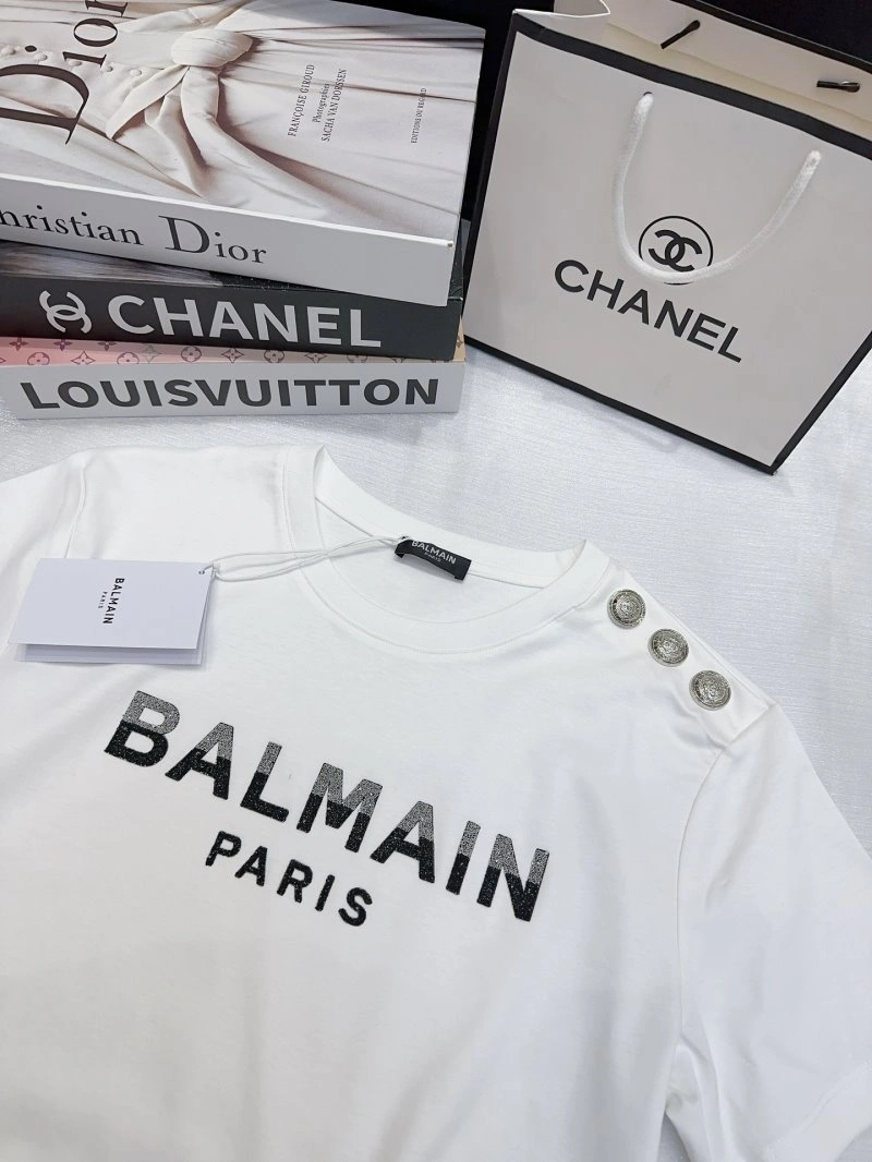 Accurate model Balmain T-Shirts